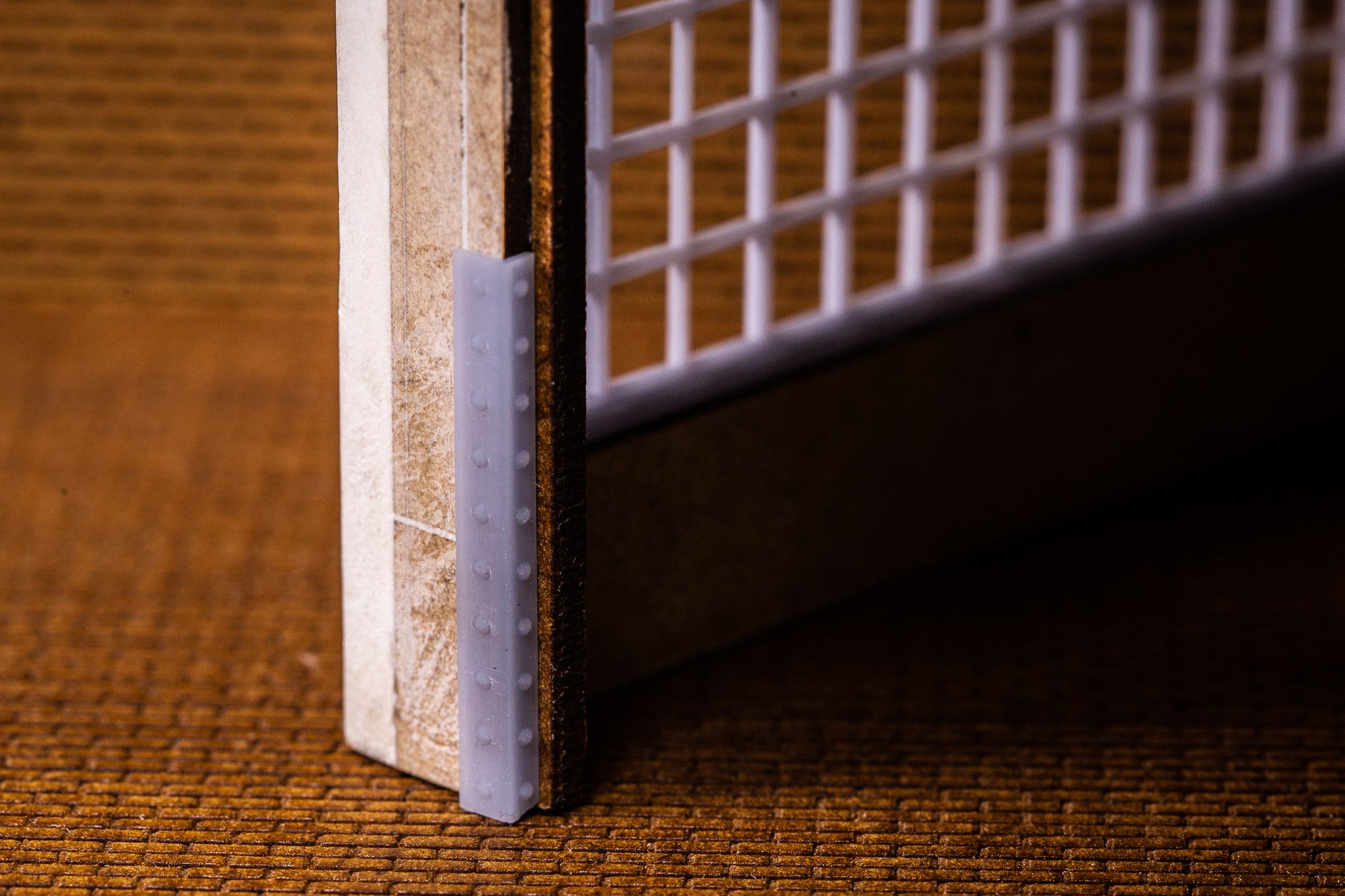 Wall Corner Cap Protector For Rolling Door 25h - Each - HO Scale – ABR ...